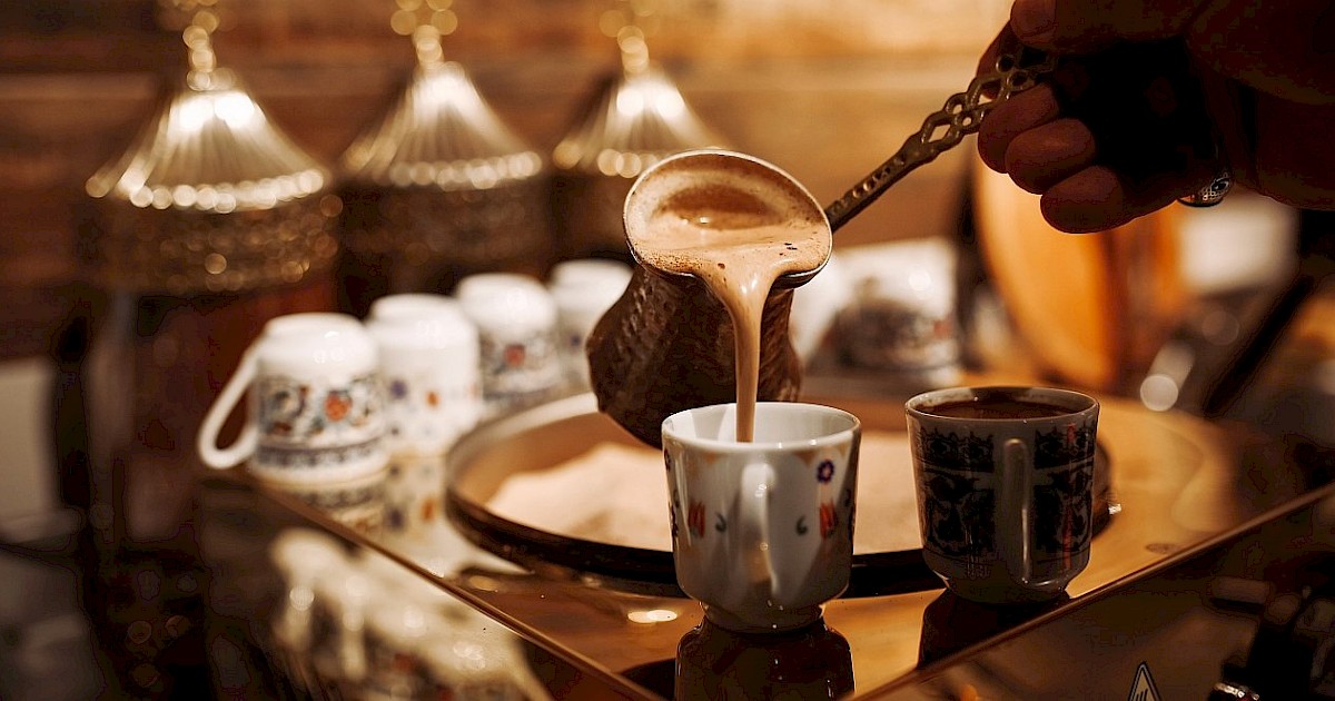 5 moduri unice de a bea cafea din întreaga lume - Drive Magazine