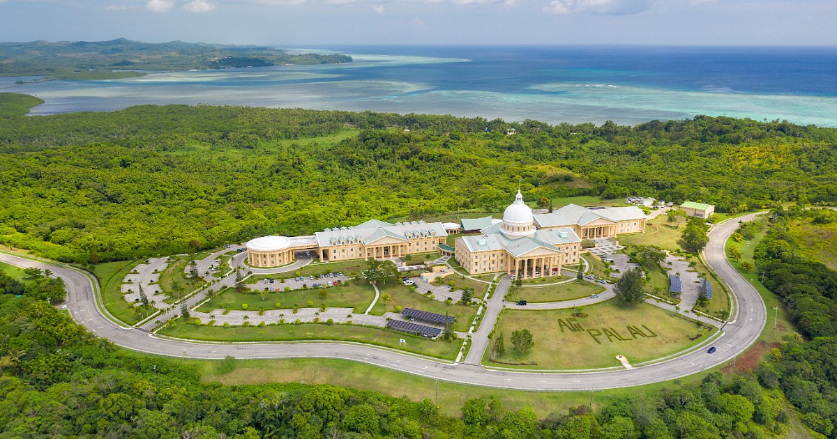 Doar 318 persoane trăiesc în cea mai mică capitală din lume - Drive ...